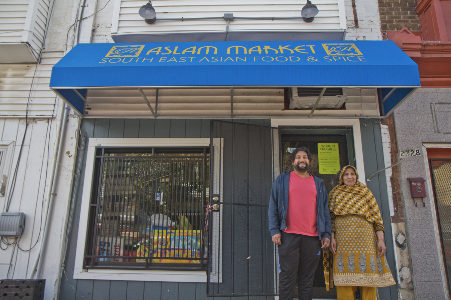 20 years after a deadly robbery, a neighborhood market is reborn ...
